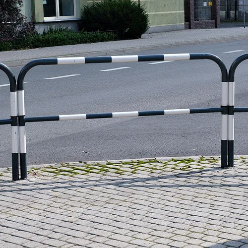 Barierka drogowa U 12a Trzepak 2000X1600 stalowa ocynkowana i malowana ...